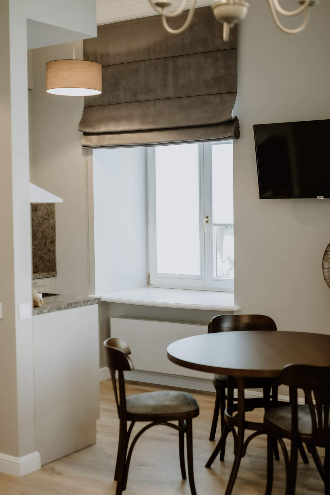 Window project in an apartment hotel | LITE